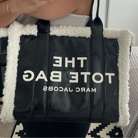 Marc Jacobs | Bags | Marc Jacobs Sherpa Crinkle Large Tote Bag | Poshmark